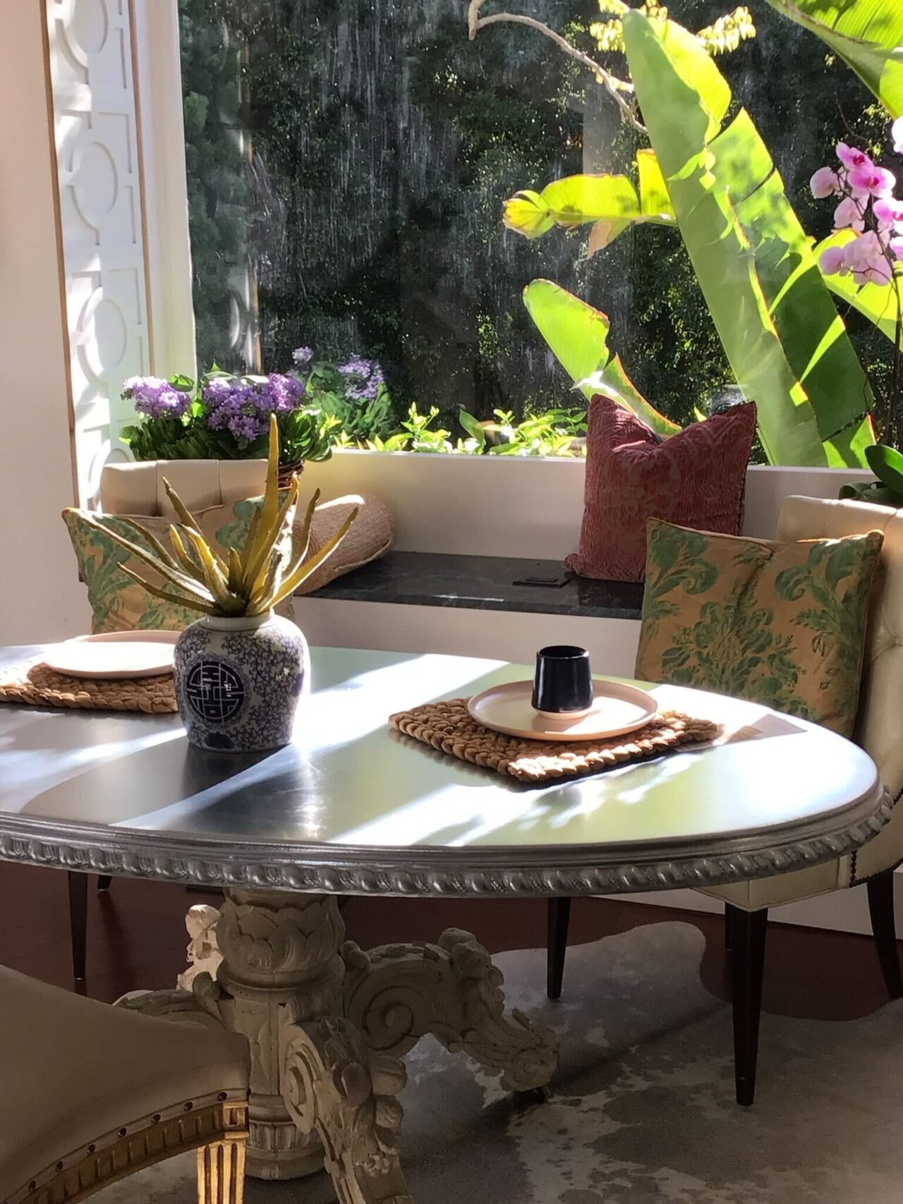 Custom Metal Table Tops: Sizing, Shapes and Where to Buy